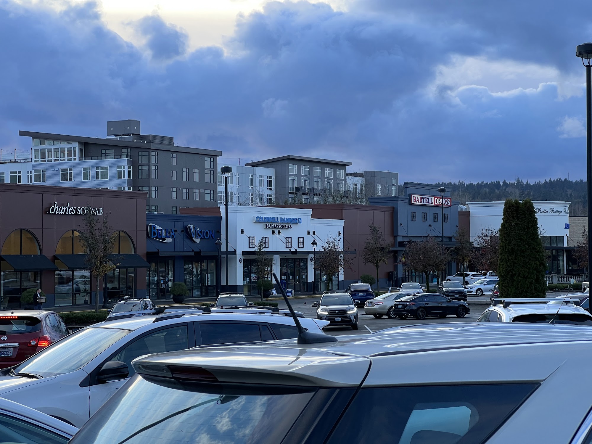 Bella Bottega Shopping Center - Shopping mall in Redmond - Website